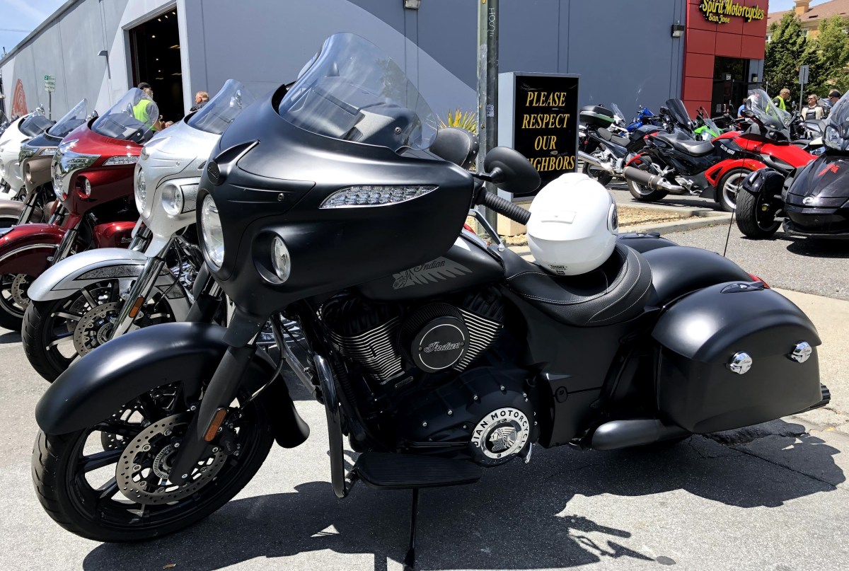 Indian 摩托车试骑 – Xilin Sun